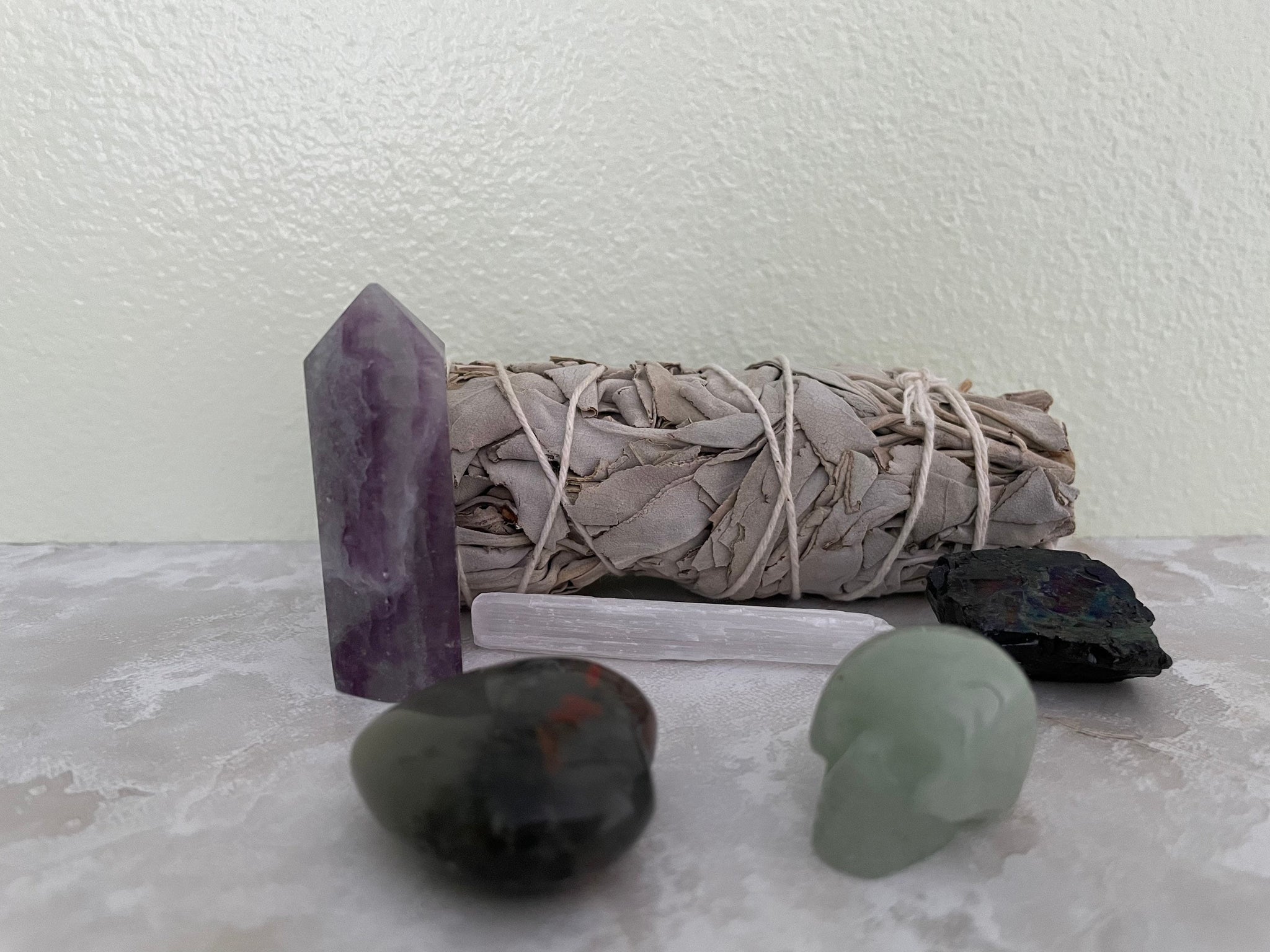 Halloween crystals set special includes five unique crystals plus whit ...
